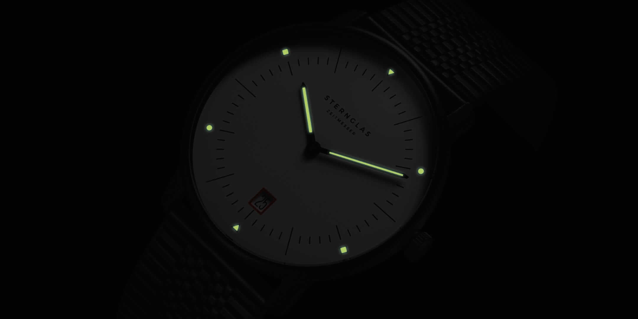 The World of Luminescent Watches The Story Behind Luminova Technology sternglas